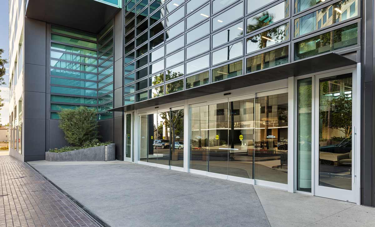 The Top Five Reasons to Renovate your Lobby | Giroux Glass