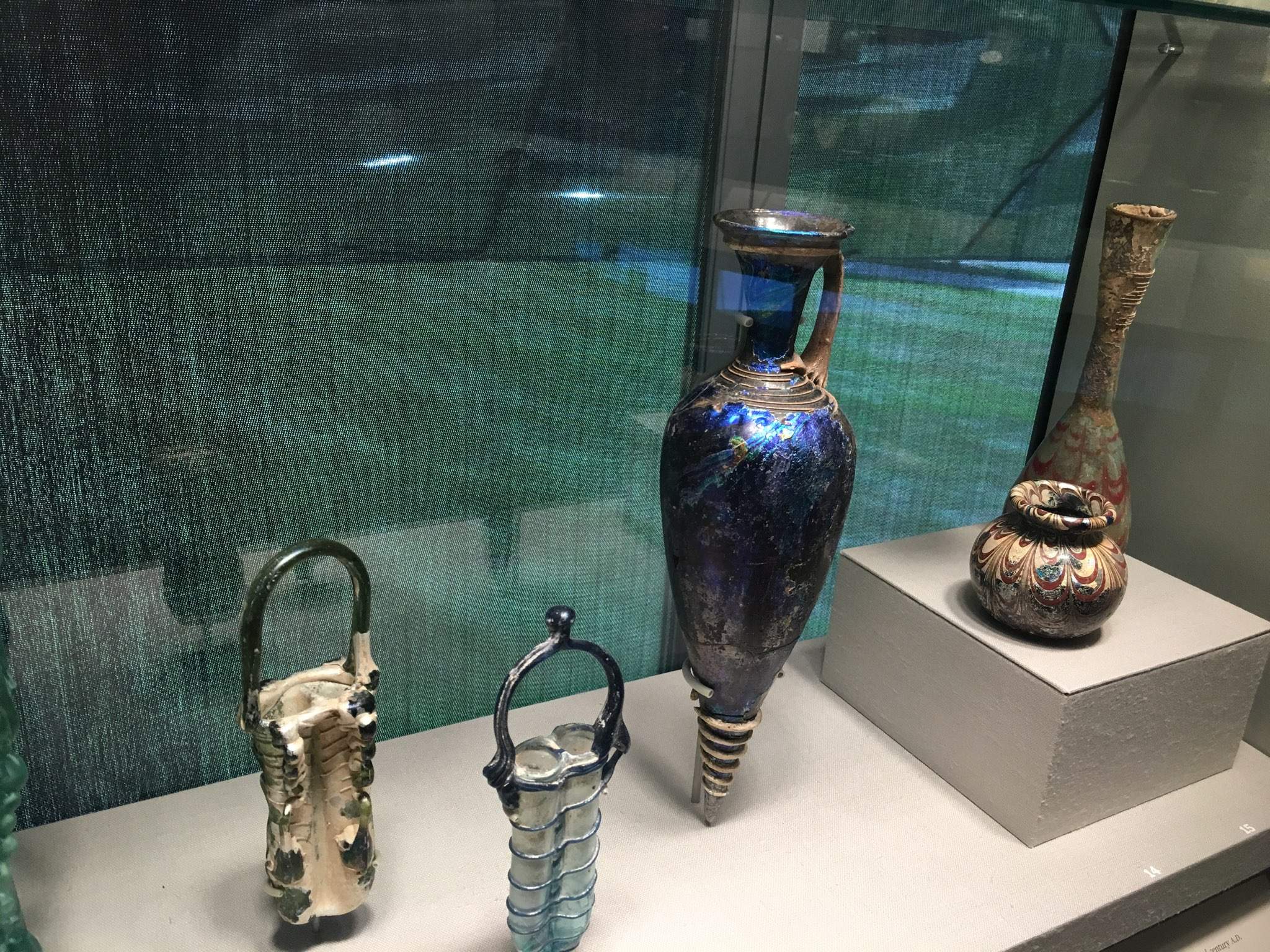 Fun Facts You May Not Know About Glass | Giroux Glass