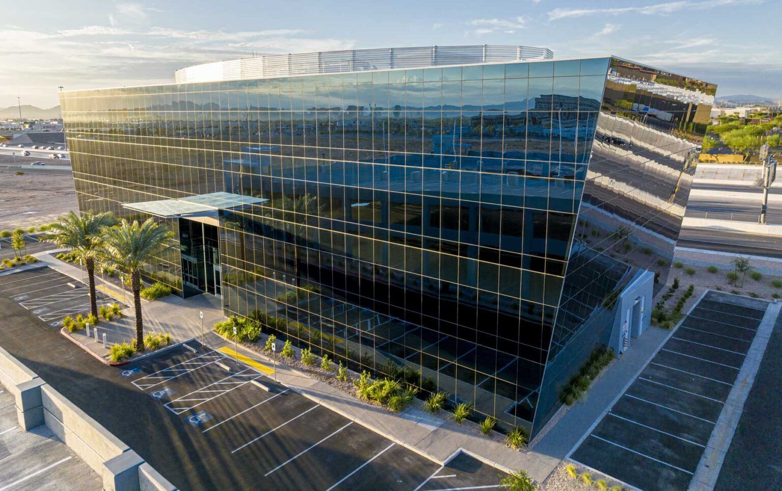 Understanding Unitized Curtain Wall Systems | Giroux Glass