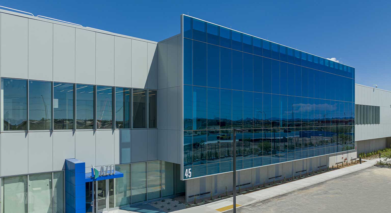 Functionality and Efficiency in Building Envelope Design | Giroux Glass