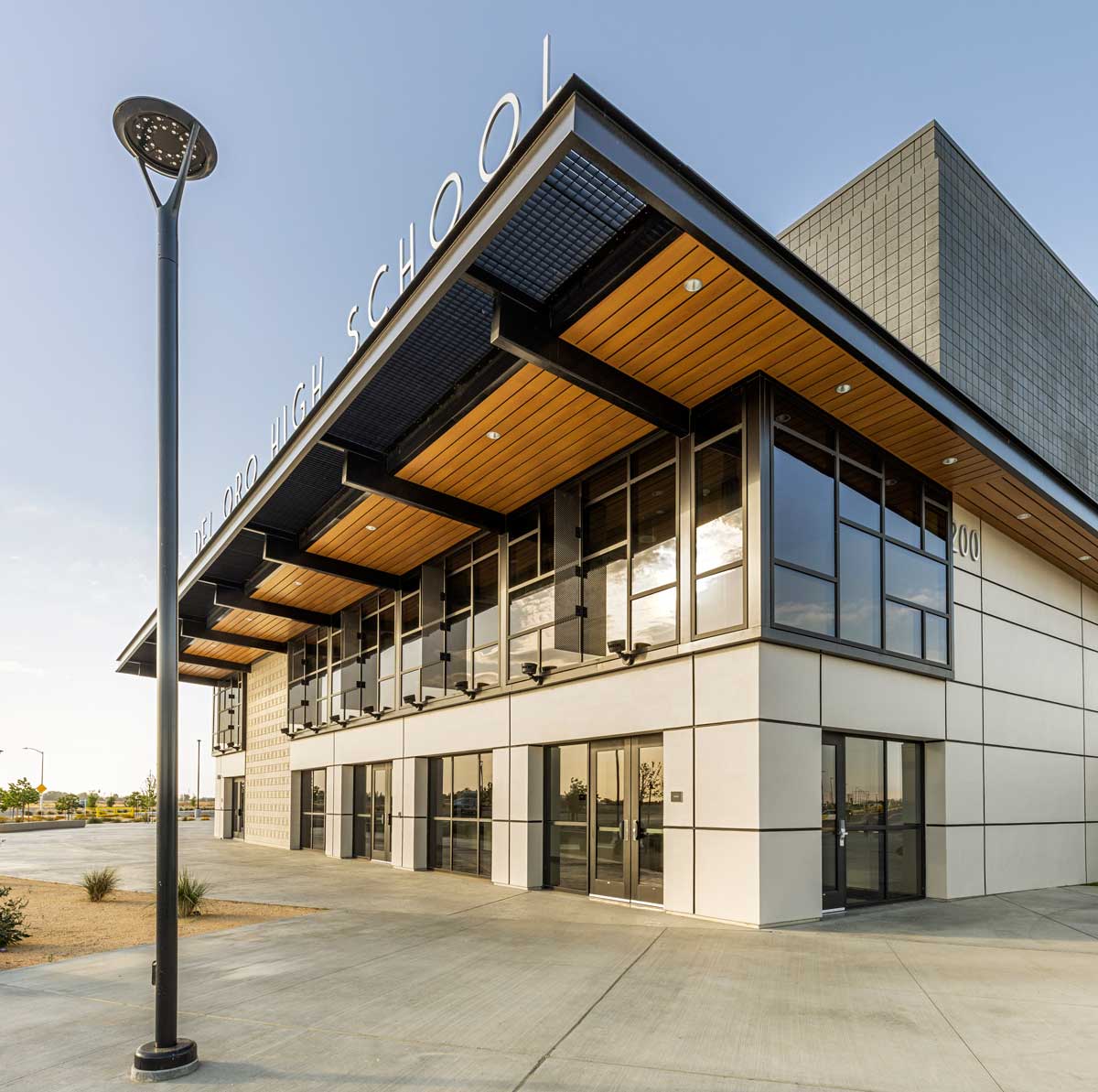 Functionality and Efficiency in Building Envelope Design | Giroux Glass