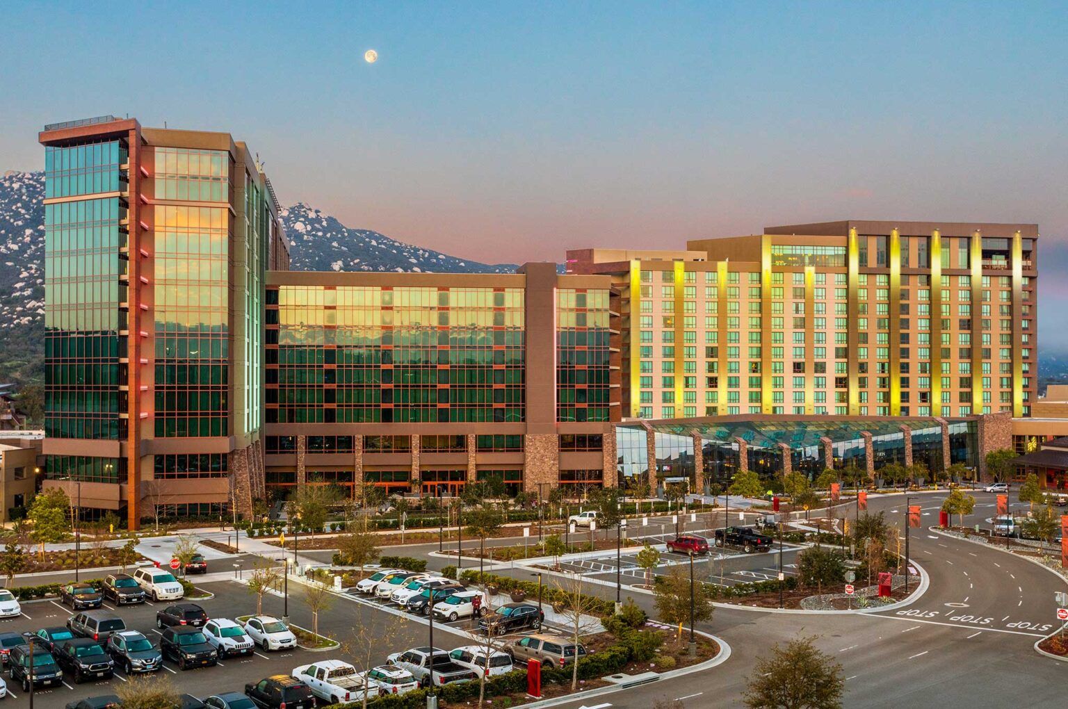 Unitized Curtain Wall System | Giroux Glass